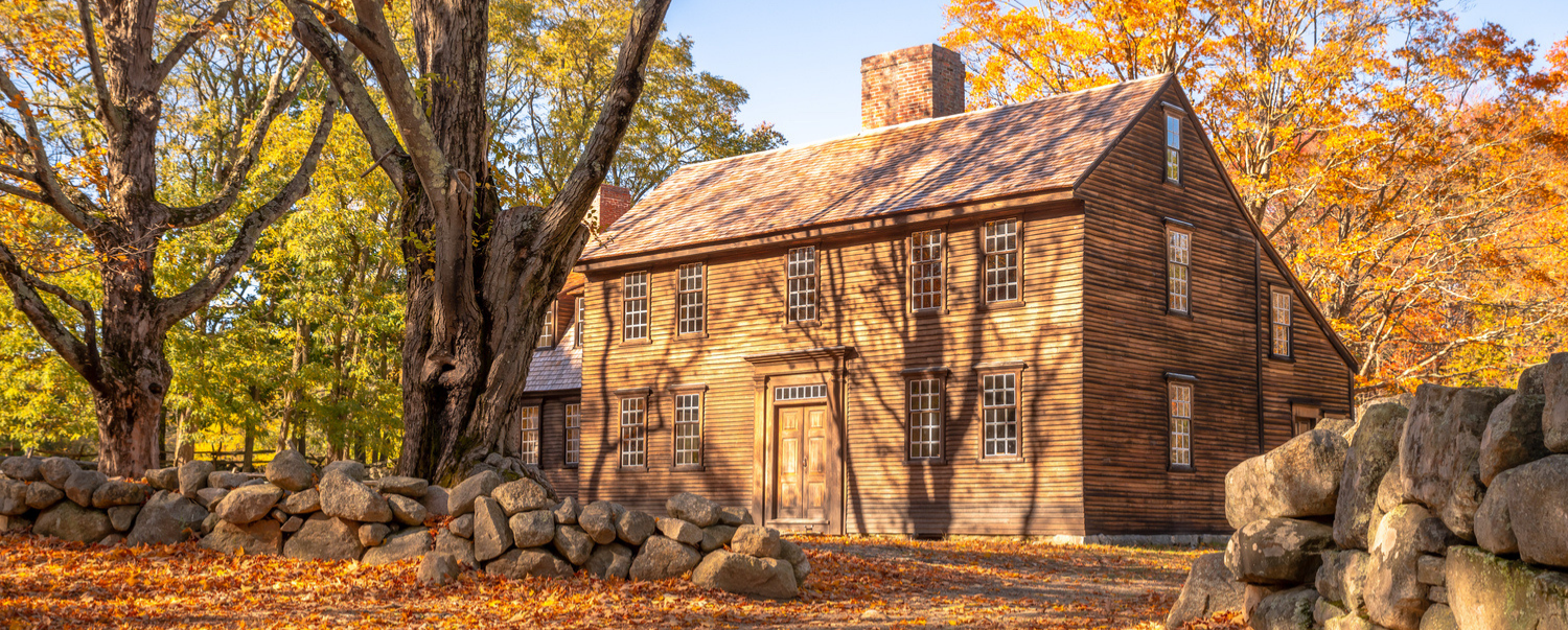 What Is a Saltbox Home? Learn About This Popular Architectural Style